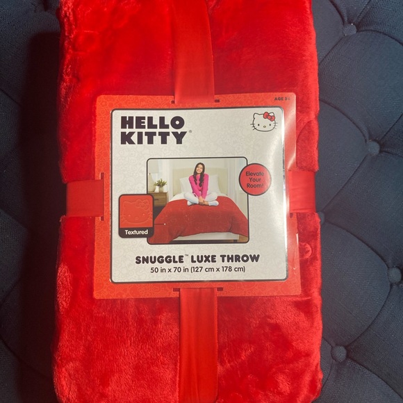 Hello Kitty | Bedding | Hello Kitty Vibrant Red Embossed Snuggle Luxe ...